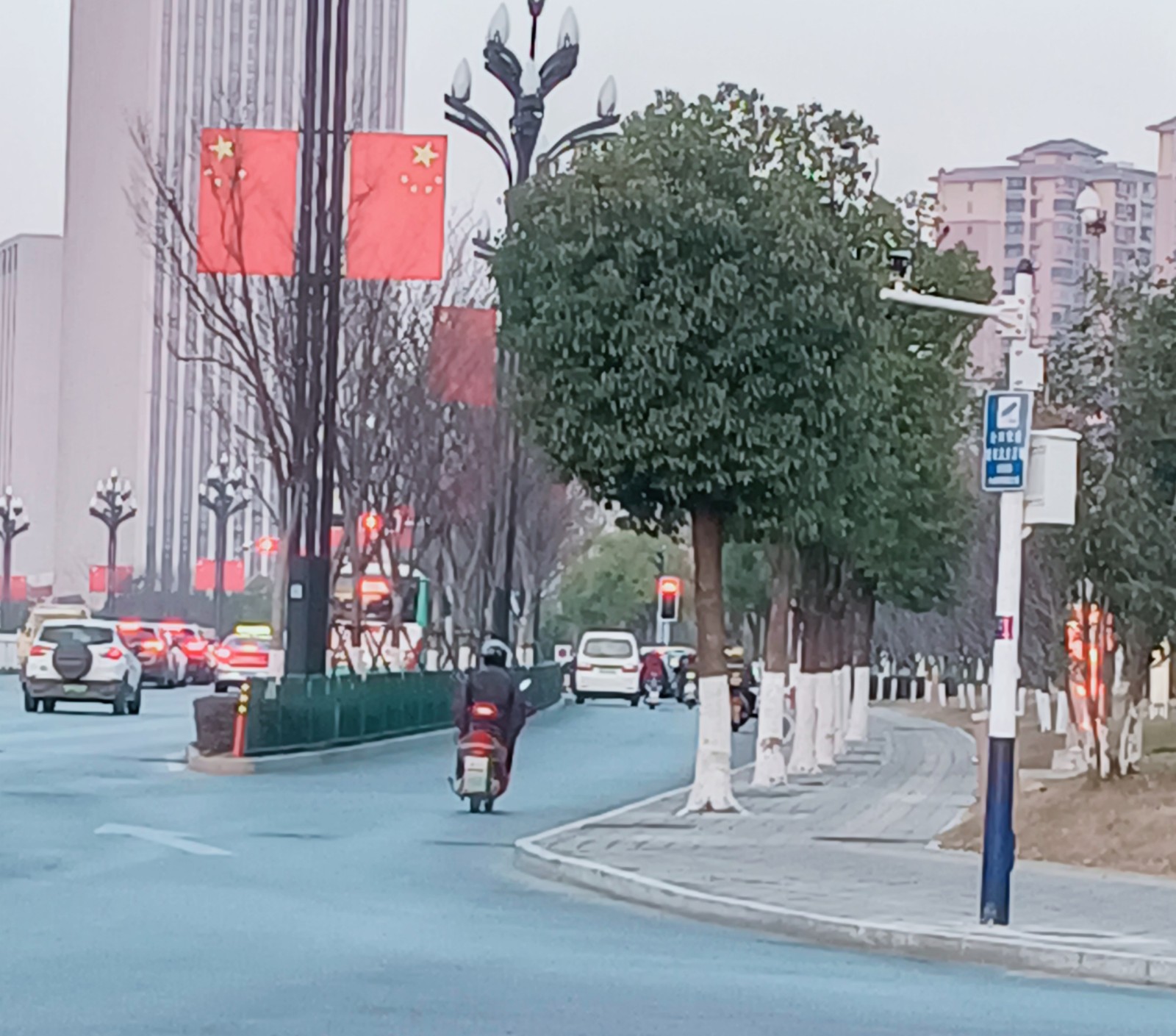 文韵路交口与佛子岭中路非机动车道未设置提示六安市人民政府 3364
